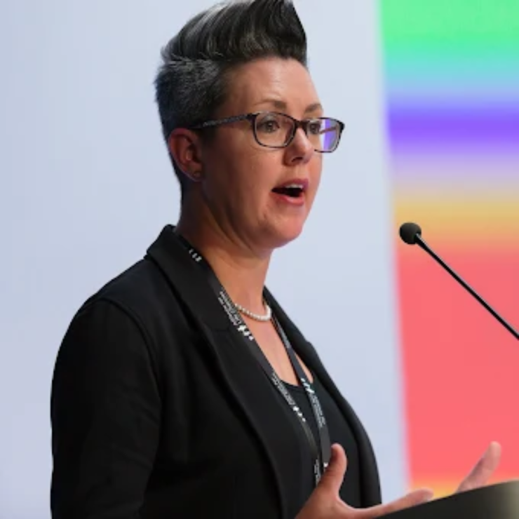 OUR TEAM :: Bradford Birth to 19