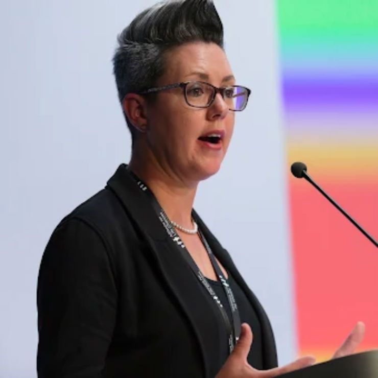 OUR TEAM :: Bradford Birth to 19